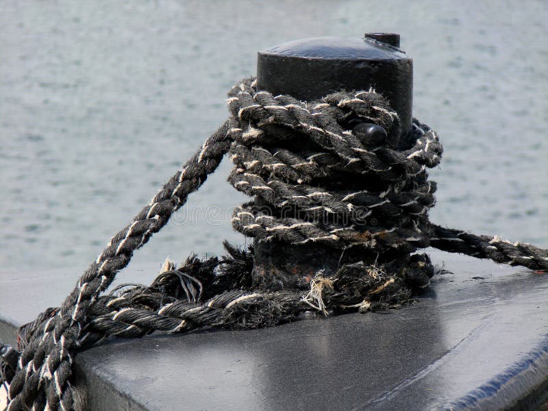 Schiffer knot rope lashing stock photo. Image of cohesion - 27658430