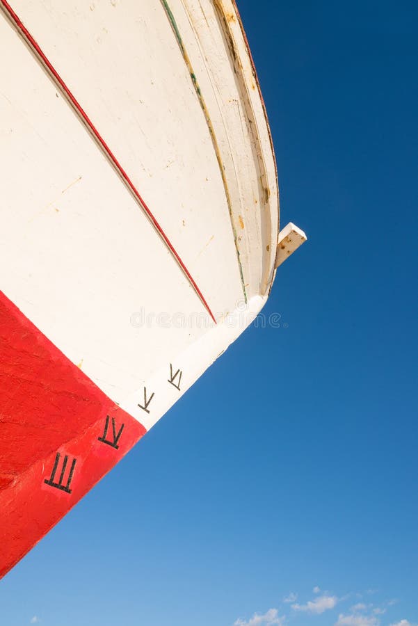 Schiffsbug stockfoto. Bild von hölzern, platz, boot, zahlen - 50878262