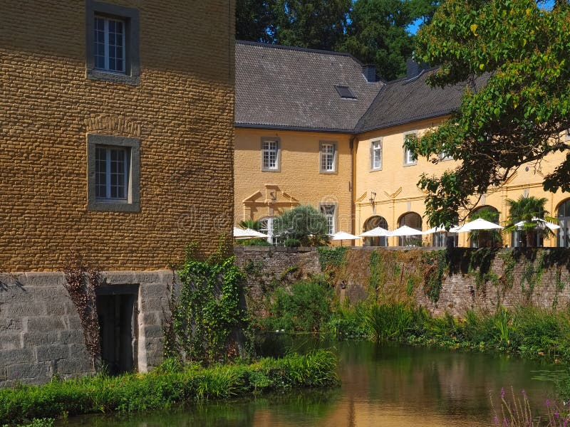 Schloss Dyck Beautiful German Water Castle in Juechen Editorial Stock ...