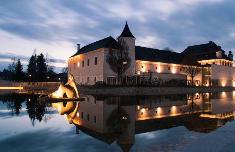 Schloss Traun editorial stock photo. Image of castle - 83153493