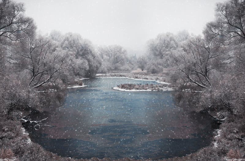 Schneien im Winter stockfoto. Bild von berg, zweige, einfrieren - 10258990