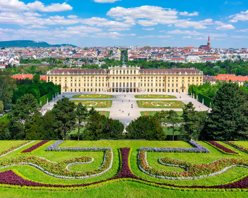 Schonbrunn Palace and Park in Spring, Vienna, Austria Editorial Stock ...
