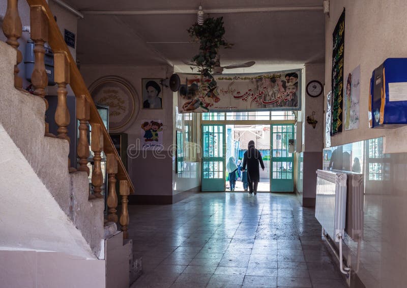 School in Kashan, Iran editorial stock image. Image of kashan - 275437229