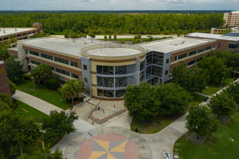 School of Psychology Building UCF Campus Stock Photo - Image of ...