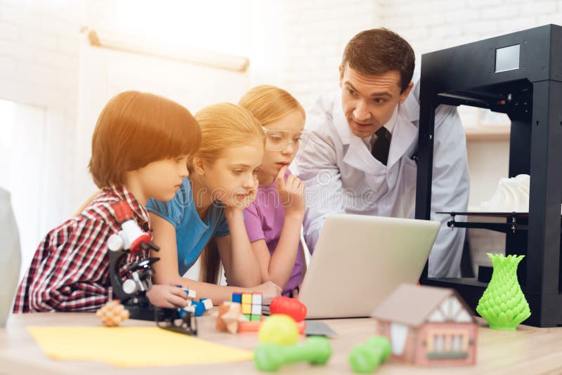 Children Print Different Items on a 3d Printer with a Teacher ...
