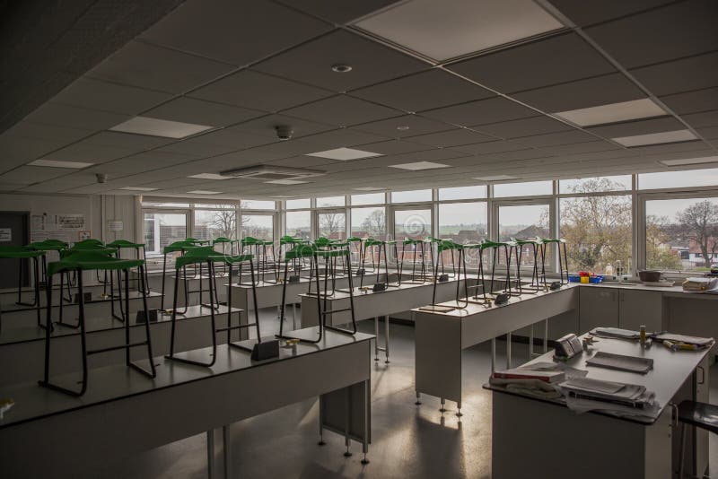 School Science Class Uk Stock Photos - Free & Royalty-Free Stock Photos ...