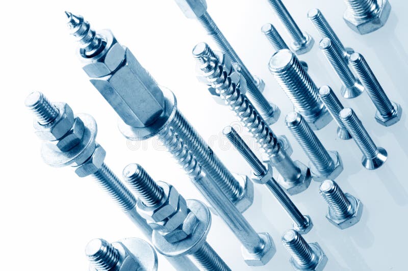 Schrauben und Muttern stockbild. Bild von metall, spannen - 8100277