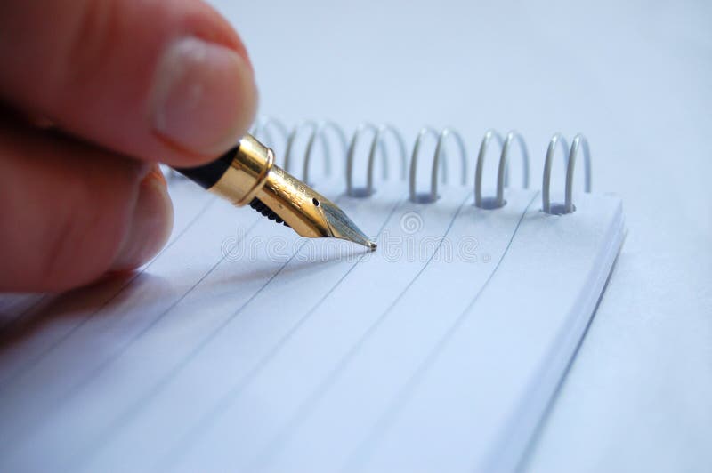 Schrijf op notitieboekje stock foto. Image of pagina, leer - 582710