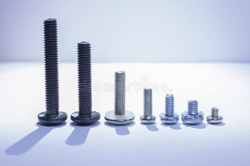Schroeven Van Verschillende Die Lengten Op De Stof Worden Opgemaakt ...