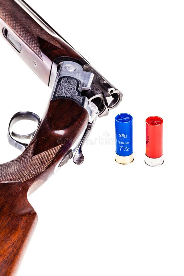 Schrotflinte und Oberteil stockfoto. Bild von vertikal - 75492960
