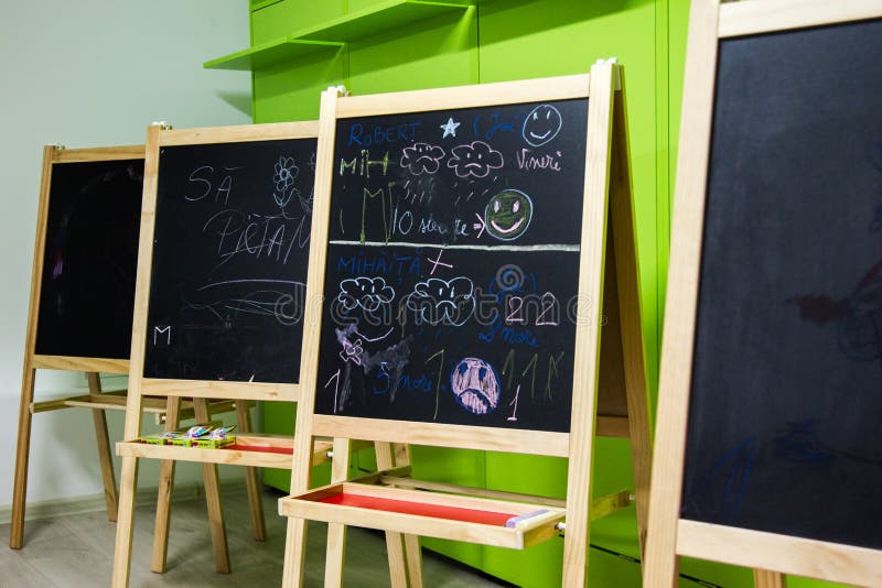 Schultafel stockfoto. Bild von pädagogisch, prüfung, hände - 40102740