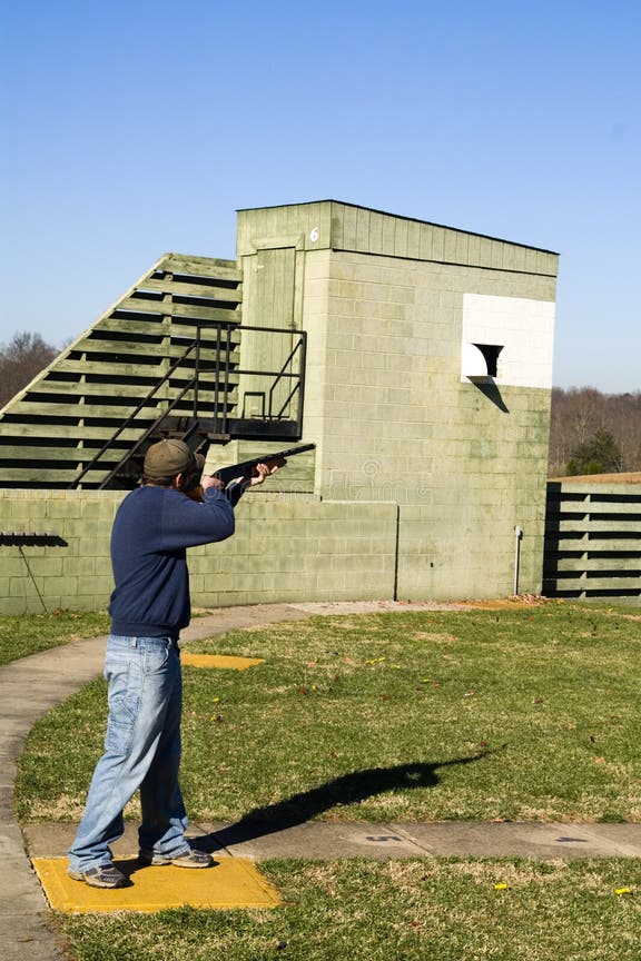 Skeet Shooter III stock afbeelding. Image of scheet, virginia - 1603359
