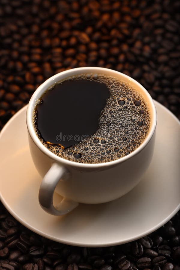 Eine Schale Schwarzer Kaffee Und Schwarzer Tee Stockbild - Bild von ...