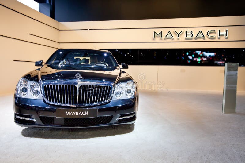 Schwarzes Auto Maybach redaktionelles foto. Bild von metallisch - 19810161