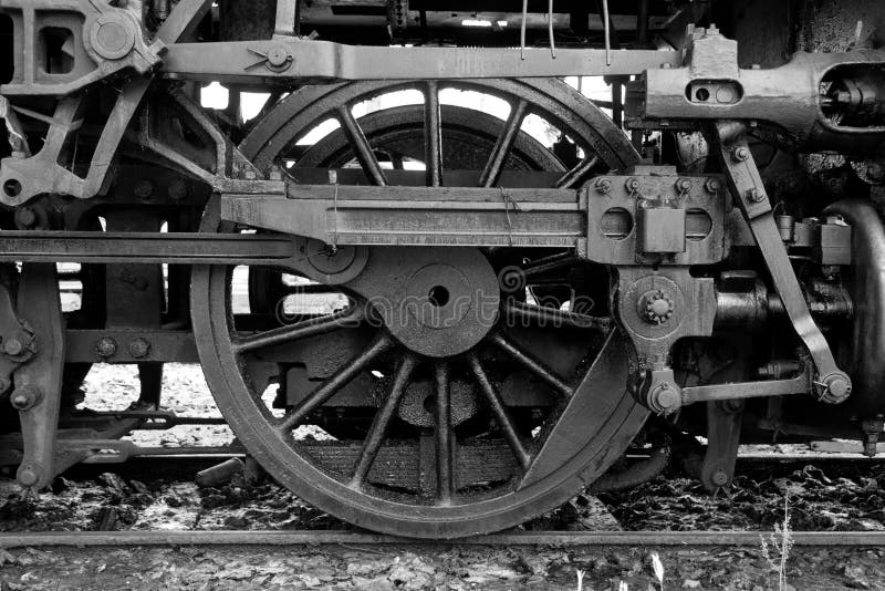 Schwarzweiss-Zug-Rad stockbild. Bild von rund, hintergrund - 55252485