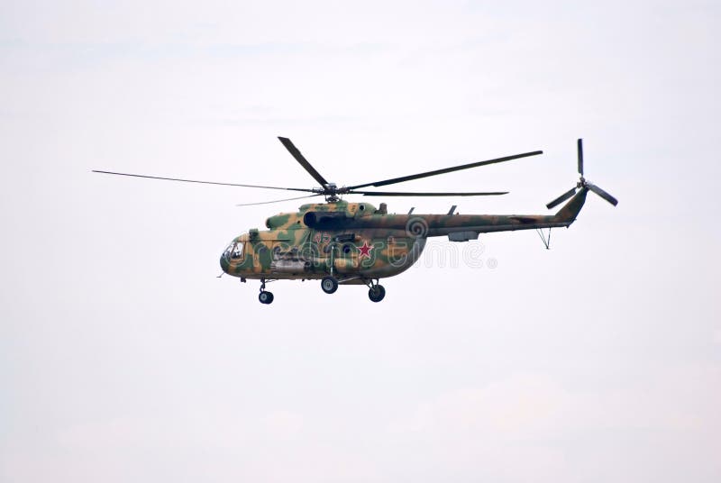 Mil-Hubschrauber Mi-26 Und Mi-8 Der Russischen Luftwaffe Während ...