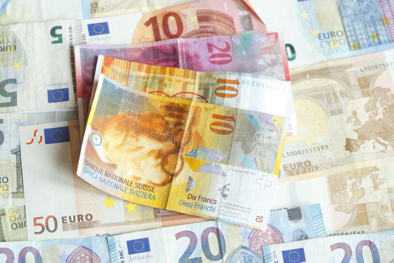 Schweizer Frank Bills, Den Ein Euro Berechnet Stockbild - Bild von ...
