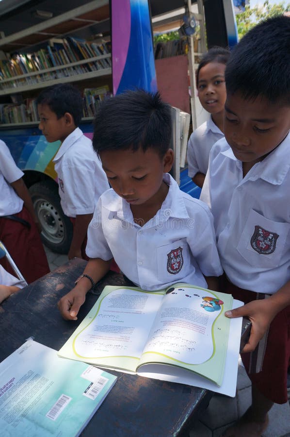 Books of Science editorial photography. Image of high - 54644147