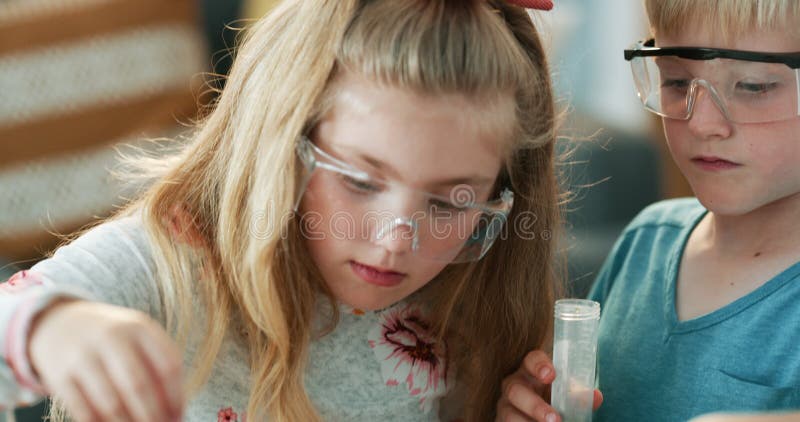 Science, Education and Children Chemical Experiment of Students ...