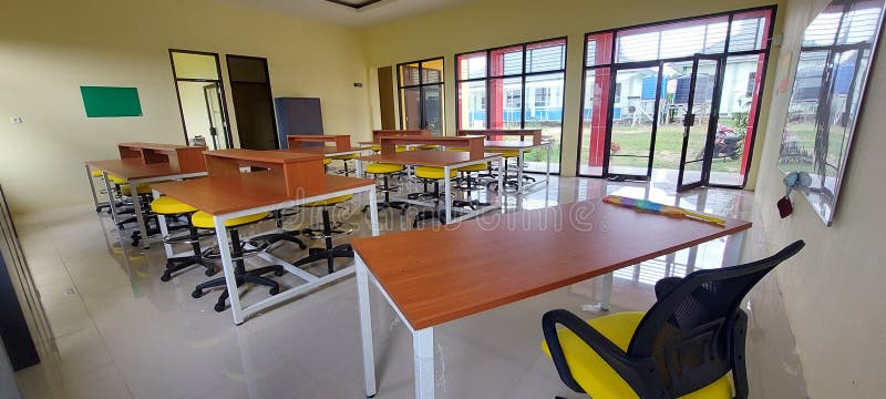 Science Laboratory of Senior High School Stock Image - Image of ...