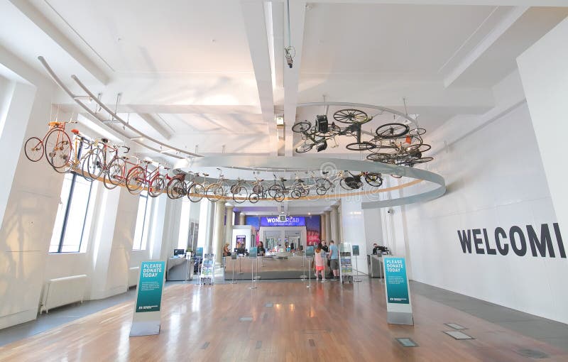 Science museum London UK editorial stock image. Image of landmark ...