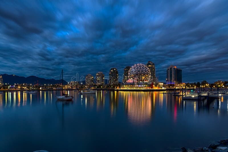 Science World Building at Blue Hour Editorial Stock Image - Image of ...