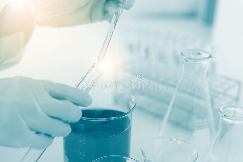 Scientist Hand Holding Laboratory Test Tube, Science Laboratory Stock ...