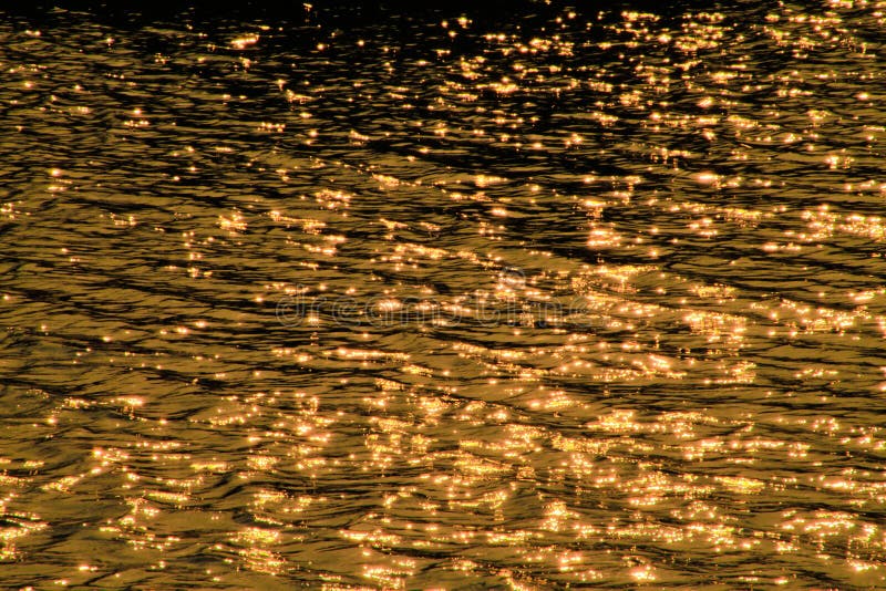 The sunlight in river stock image. Image of cloud, river - 190256957