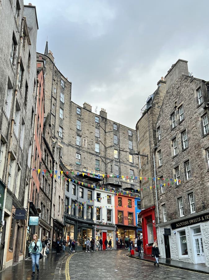 Edinburgh, Scotland - August 2022: West Bow Street in the Old Town of ...