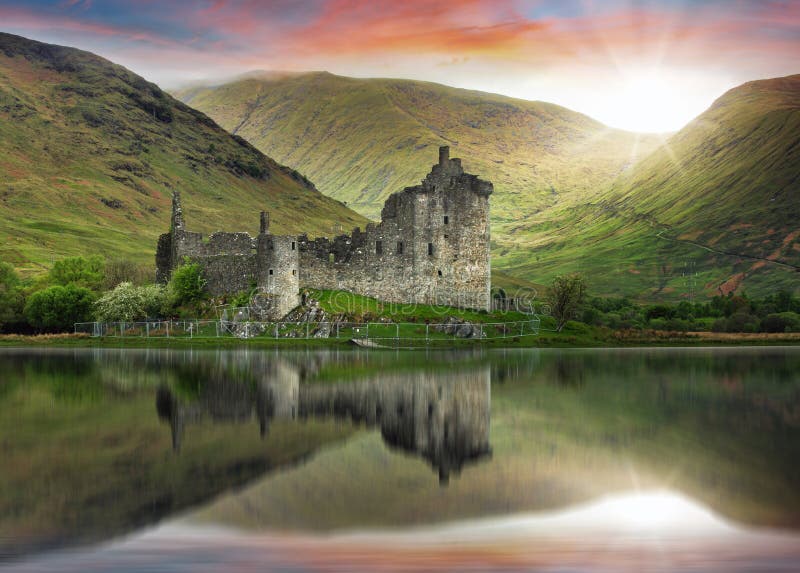 Scotland Landscape - Kilchurn Castle with Reflection in Water at ...