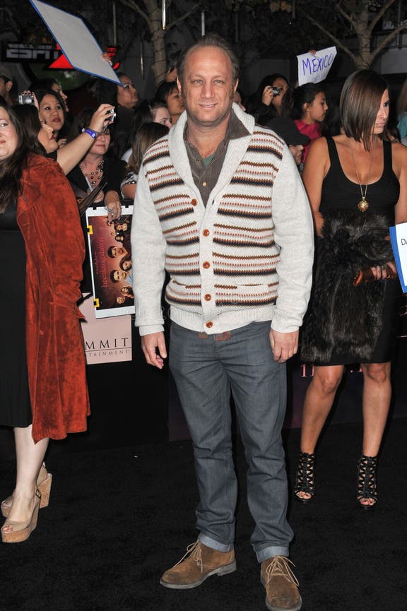 Scott Krinsky, editorial photography. Image of dawn, paul - 22801177