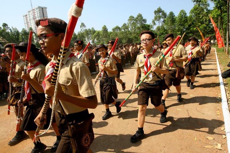 Boy Scouts March In Fourth Of July Parade Editorial Image - Image of ...