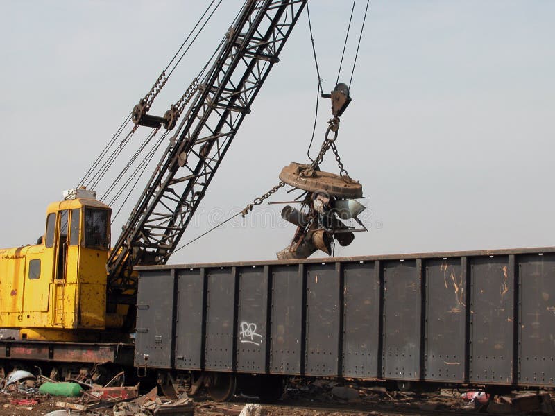 8+ Junk yard crane Free Stock Photos - StockFreeImages