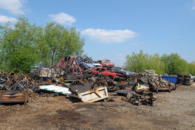 Scrapyard editorial photo. Image of green, corroded, scrapyard - 22459396