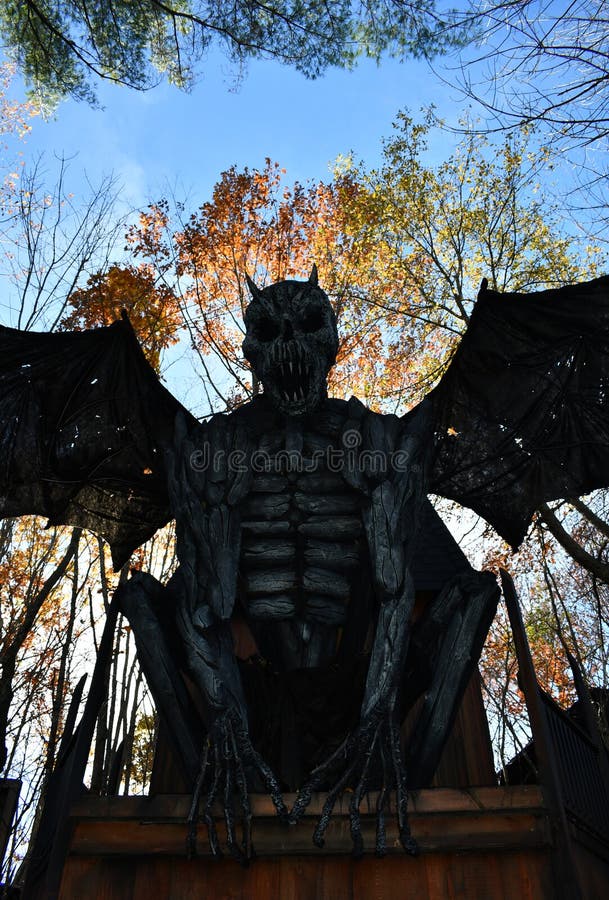 Screaming Gargoyle editorial stock photo. Image of clothing - 335531198