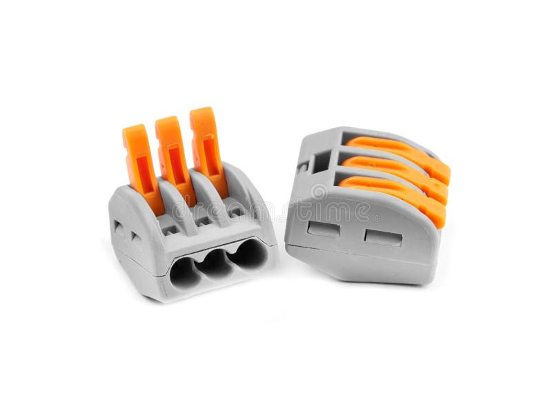 Uso Di Un Blocco Terminale Di Molla Durante Il Cablaggio Immagine Stock ...