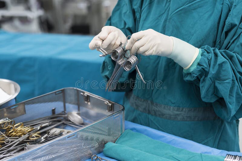 Scrub Nurse Prepare Medical Instruments Stock Photos - Free & Royalty ...