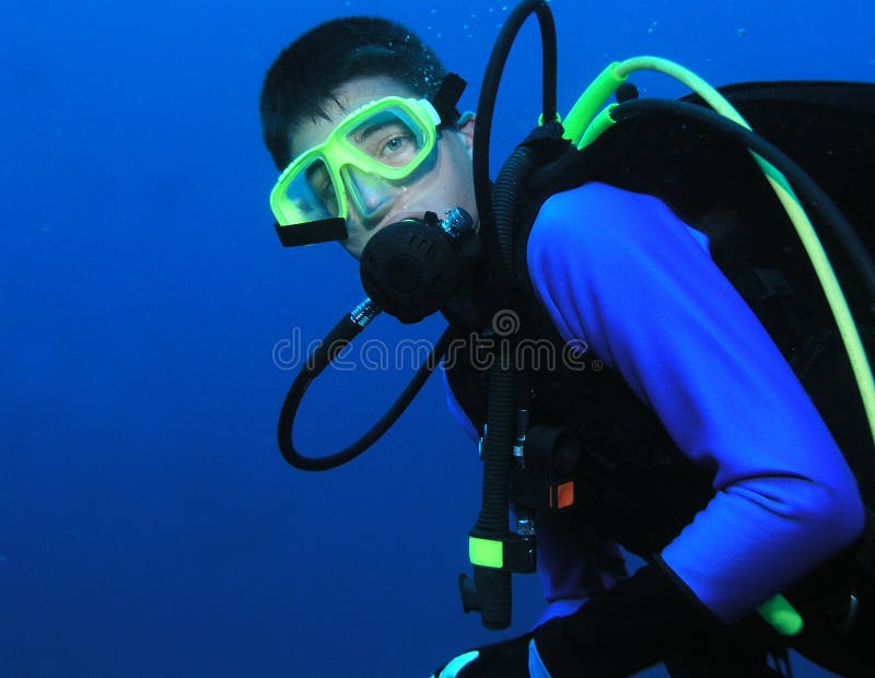 Male Scuba Diver stock image. Image of diving, water, scubadive - 2673533
