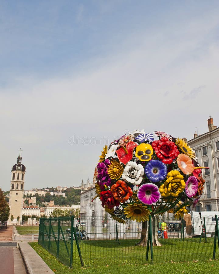 Sculpture of Flower Bouquet in Lyon Editorial Stock Photo - Image of ...