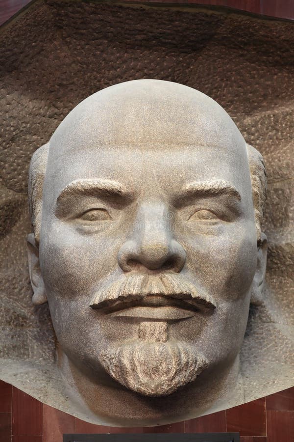 Sculpture of Lenin stock photo. Image of lenin, idol - 35097104