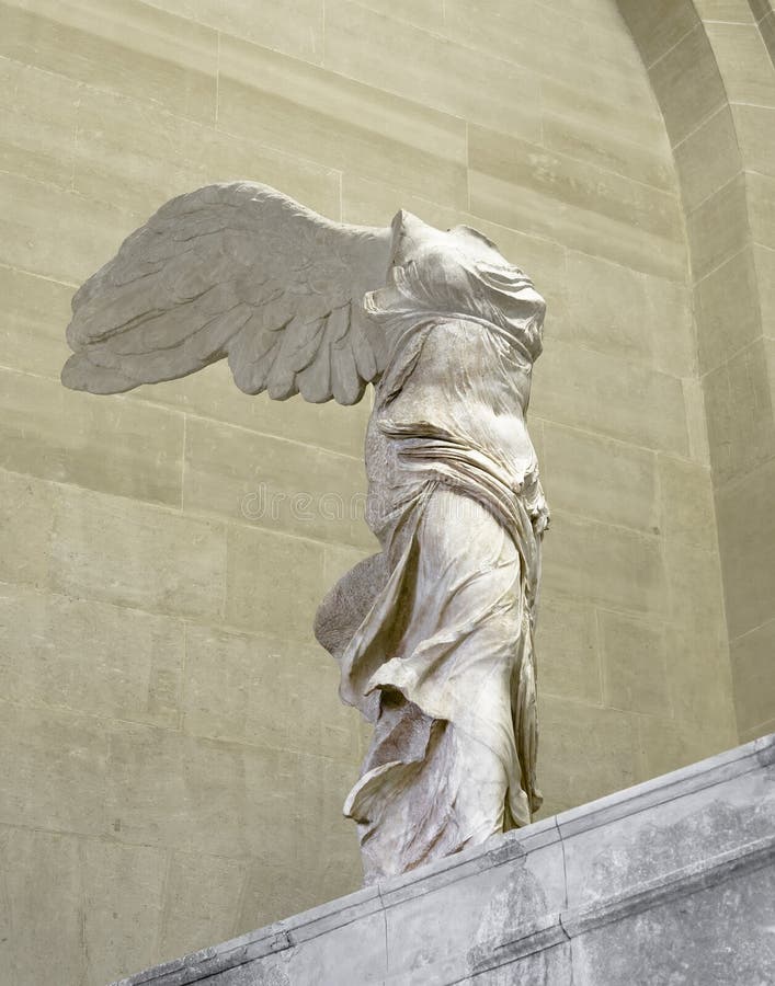 Sculpture Du Dieu Nike Dans La Ville Romaine Antique Ephesus, Turquie ...