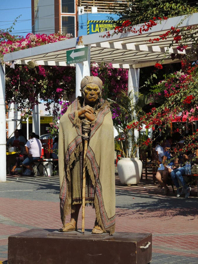 Sculpture in Paracas, Peru. Editorial Image - Image of people ...