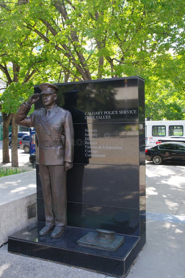 The Sculpture of Policeman, Calgary, Alberta, Canada Editorial Stock ...