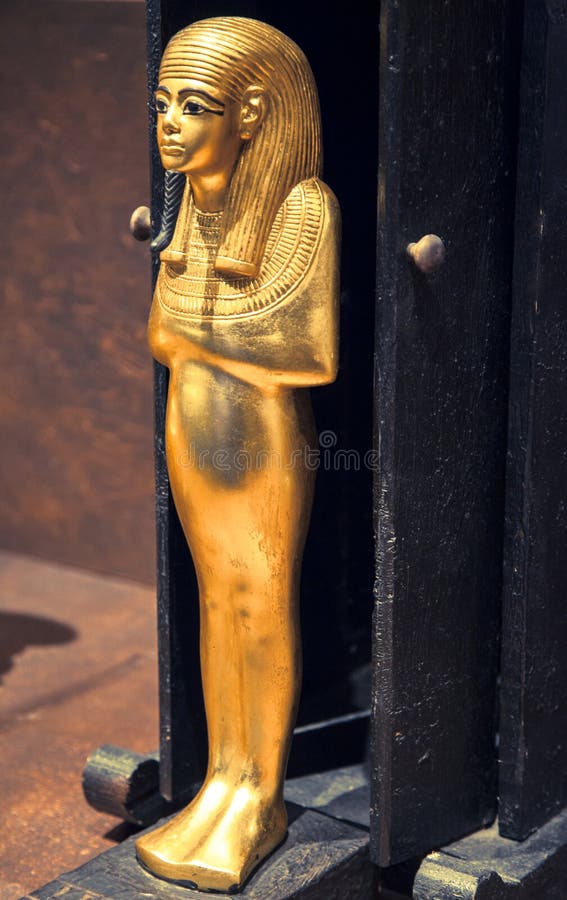 Sculpture from the Tomb of Tutankhamun Editorial Photography - Image of ...