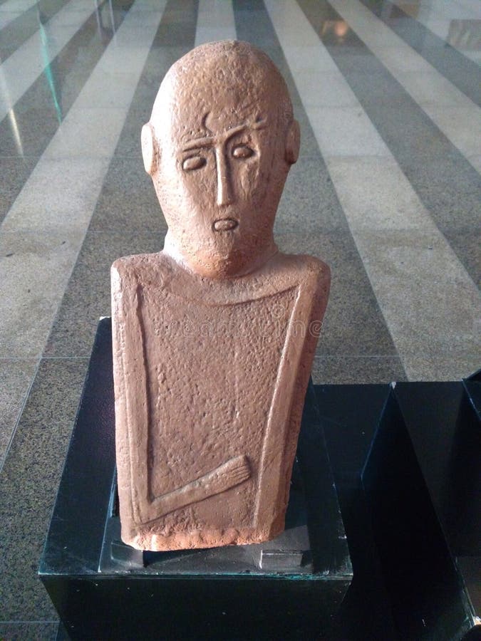 Sculpture 6,000 Years Old in Front of Saudi Arabia National Museum ...