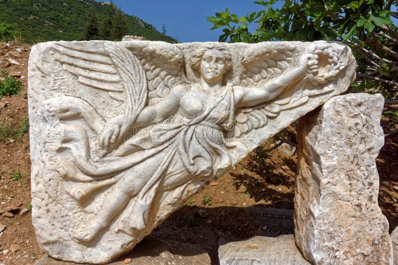 Scultura Di Pietra Della Dea Nike Immagine Stock - Immagine di classico ...