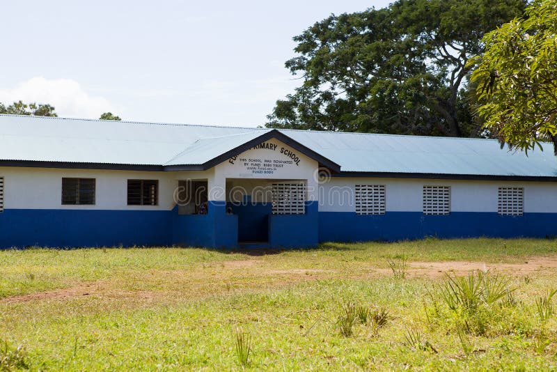 L'AFRICA, KENYA, MASAI MARA - 2 LUGLIO: Wearin Tribale Femminile Dei ...