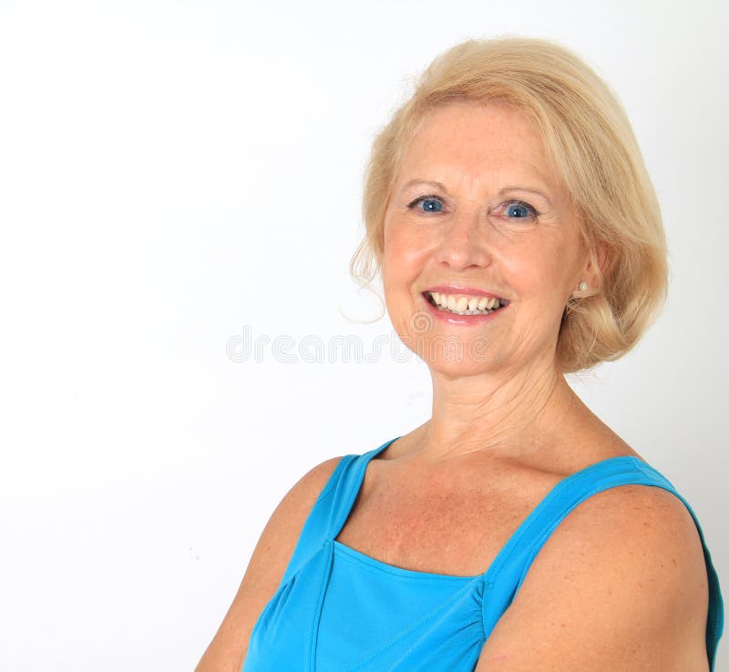 Señora mayor hermosa foto de archivo. Imagen de inteligente - 33270384