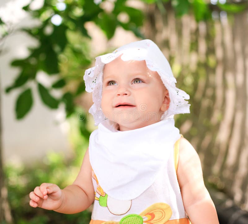 Se Demander Du Petit Enfant Image stock - Image du enfant, caucasien ...