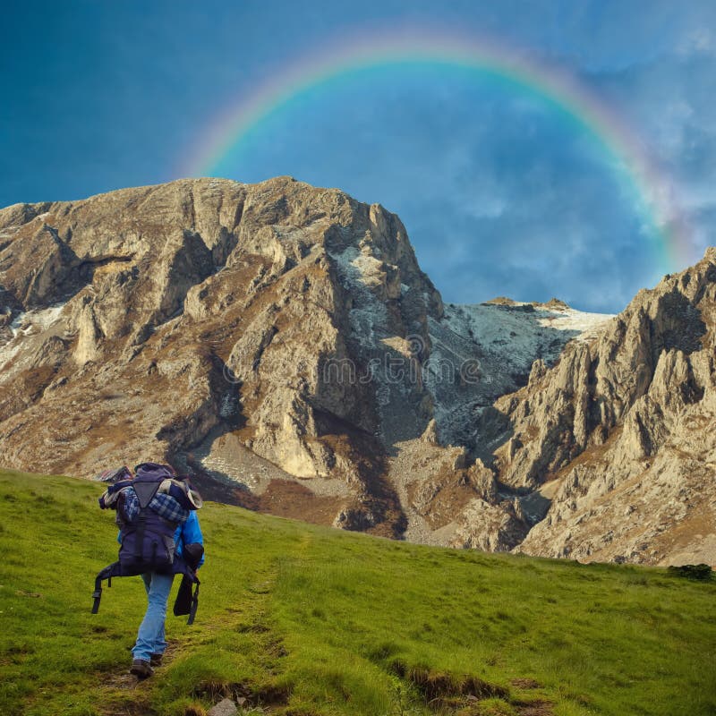 Se Diriger Vers L'arc-en-ciel Photo stock - Image du hausse, horizontal ...
